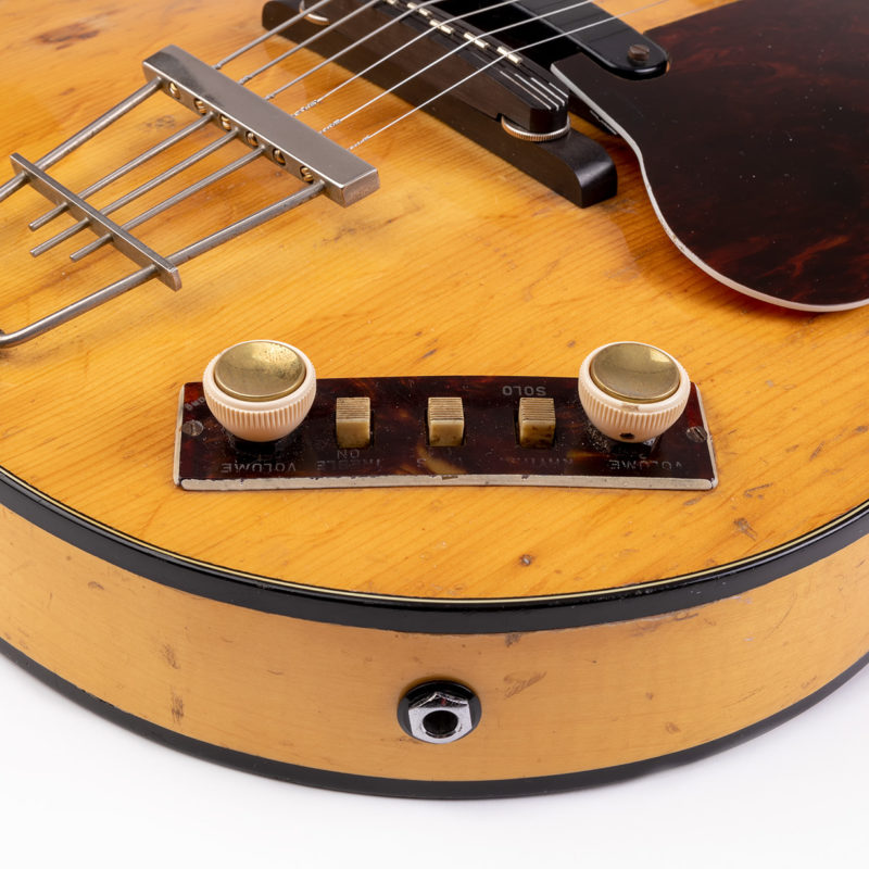 Hofner / Höfner Club 50 - Luis Guitar Garage